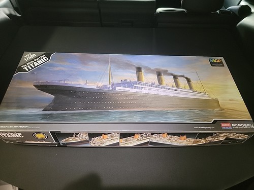 RMS Titanic Model Ship Kit Complete Started PE Wood Deck & Decals 1/400 ...
