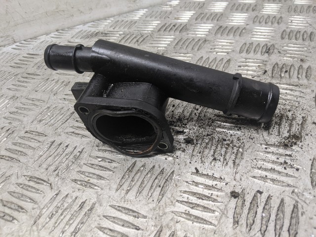 AUDI (Genuine OE) A4 B7 B6 COOLANT FLANGE PIPE 038 121 132 D 038121132 ...