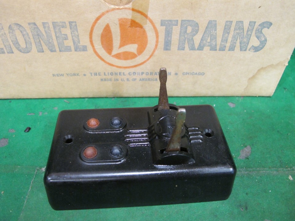Lionel Trains Postwar Remote Control 027 Switches 1122 & Original b Box ...
