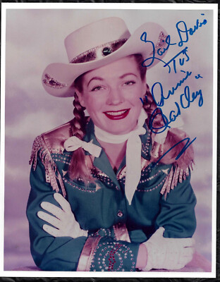 Davis, Gail: Autographed 8"x10" photo / still – {a} Gail Davis / Annie ...