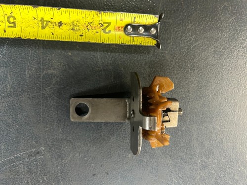 19.5HP Briggs & Stratton 31P677 0804-B1 governor gear / oil slinger ...