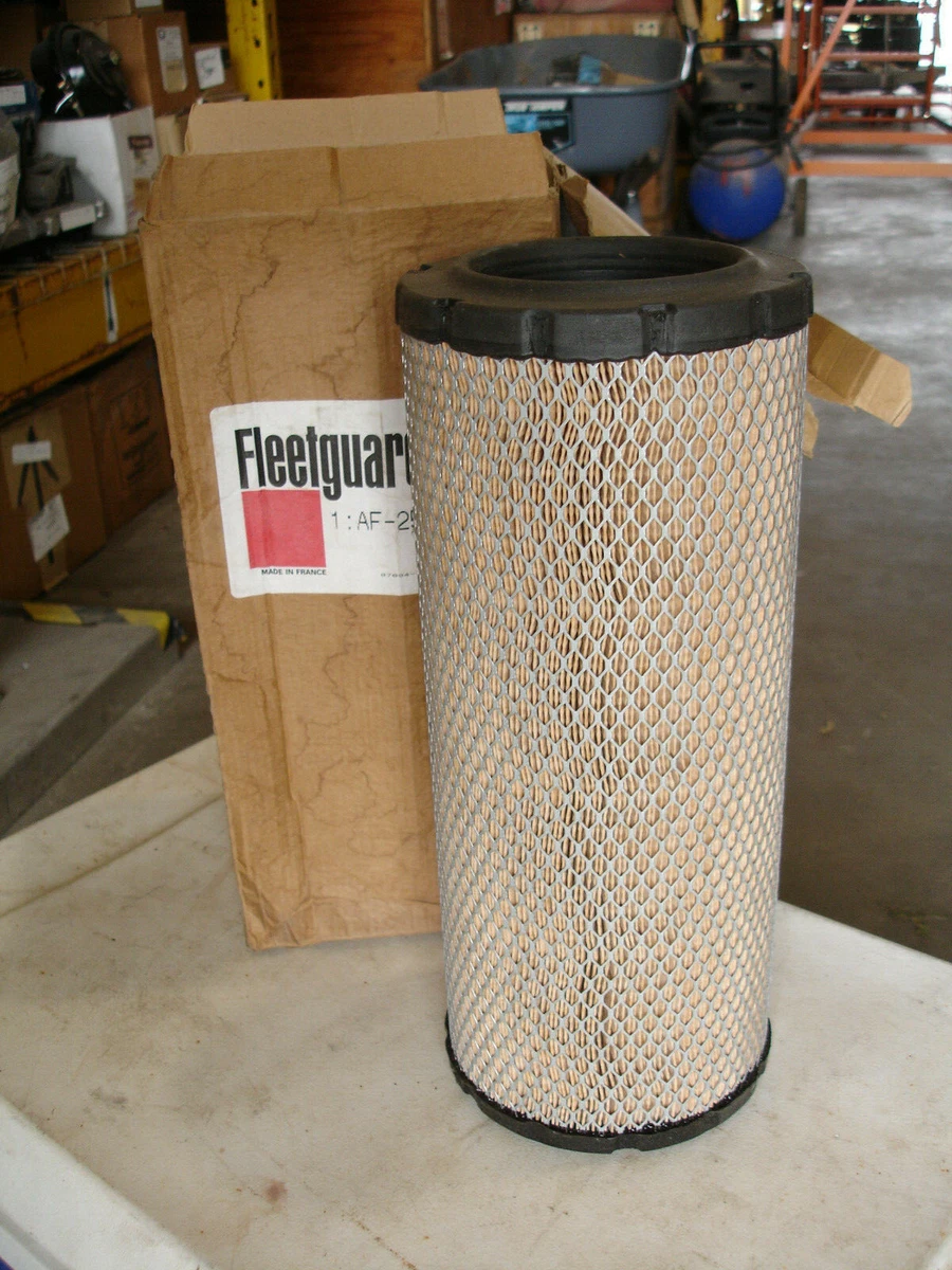 AF4058: Fleetguard Primary Air Filter