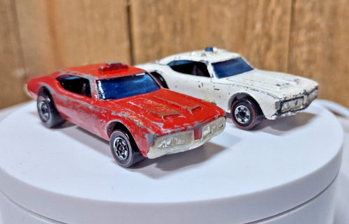 Hot Wheels Redline 1969 OLDS 442 Fire Chief Red & Police Cruiser SEE ...