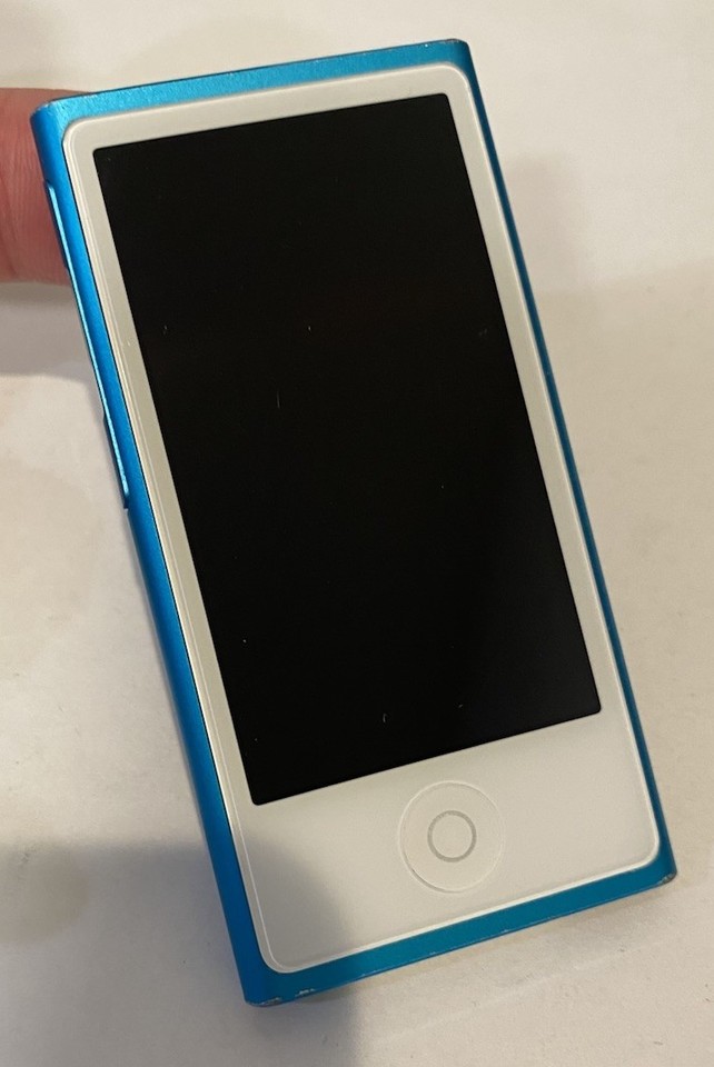 Apple iPod nano 7th Generation Blue (16 GB) Works Great 885909564910| eBay