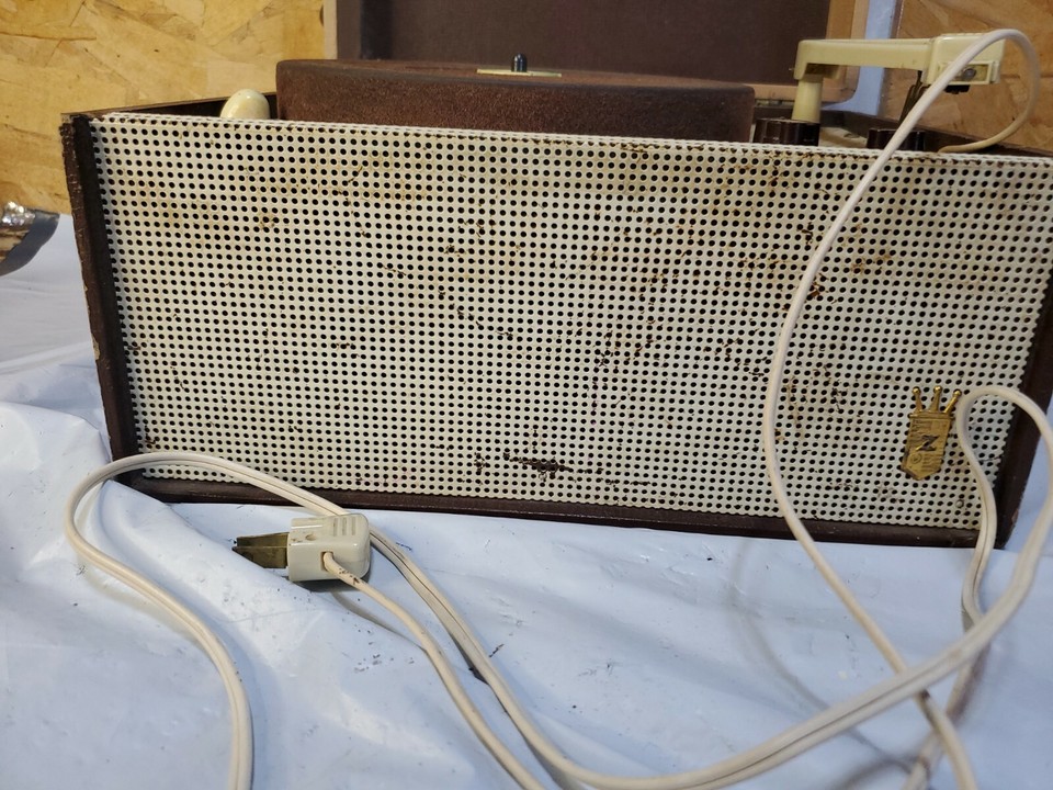 Vintage Zenith Radio Record Player BP-6V Phonograph Portable Turntable ...