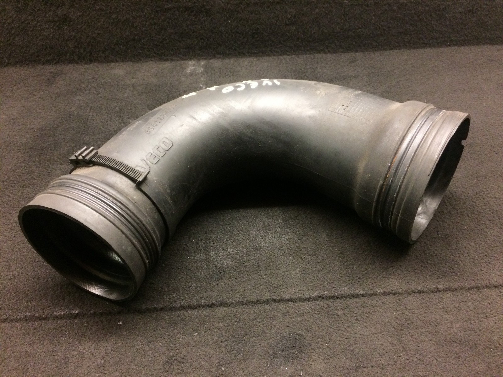 IVECO DAILY AIR FILTER BOX INTAKE PIPE HOSE 2.3 Diesel 504135453 2003 ...