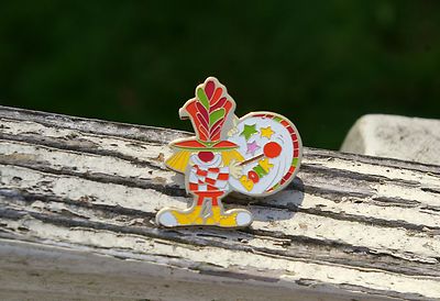 Clown Drum "Bonk" Gold Tone Metal & Enamel Lapel Pin Pinback | eBay