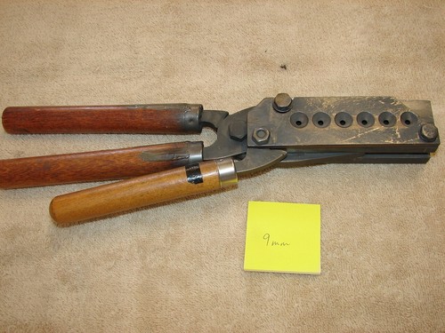 Lee Precision Six 6 Cavity Bullet Casting Mold 9mm with Handles | eBay