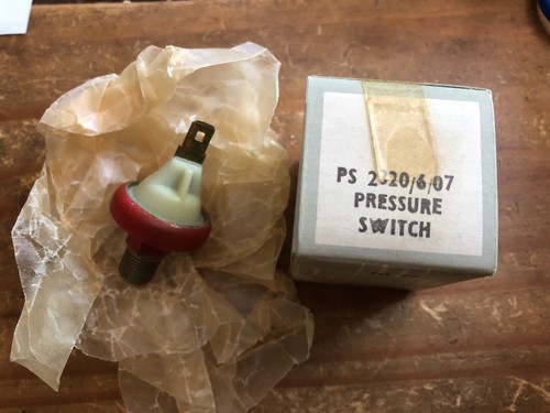 NOS Smiths Oil Pressure Switch -1973-80 MGB MGB GT- PS2320/6/07 New | eBay