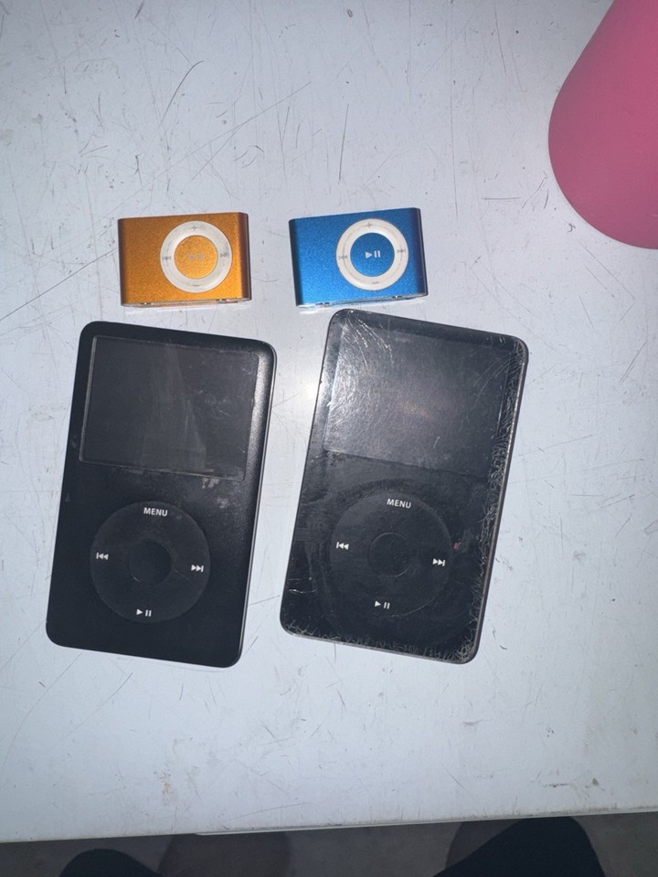 Apple iPod Classic & Shuffle Bundle - Black & Assorted Colors | eBay