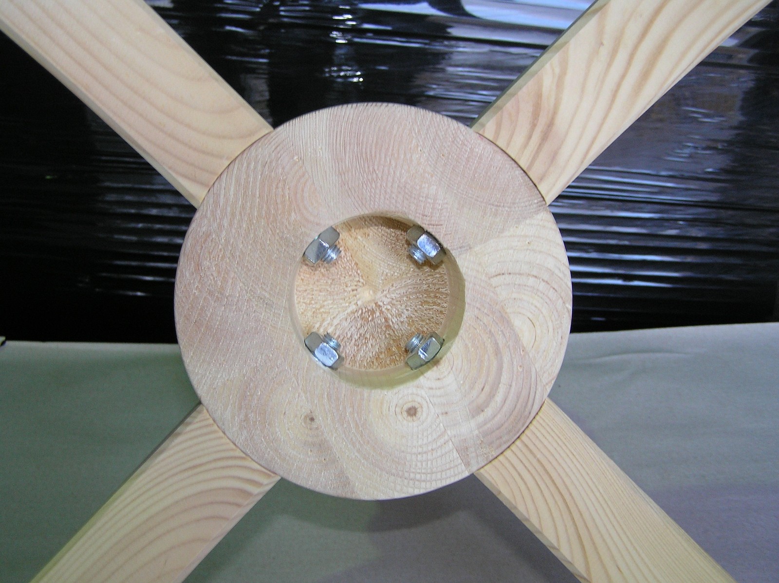 PEDESTAL TABLE COLUMN FOUR LEGS PINE 170mmØ * Total Height 696mm Ex 8 ...