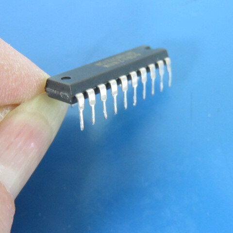 TEXAS INSTRUMENTS SN74HCT245N Qty of 14 per Lot IC; Octal Bus ...