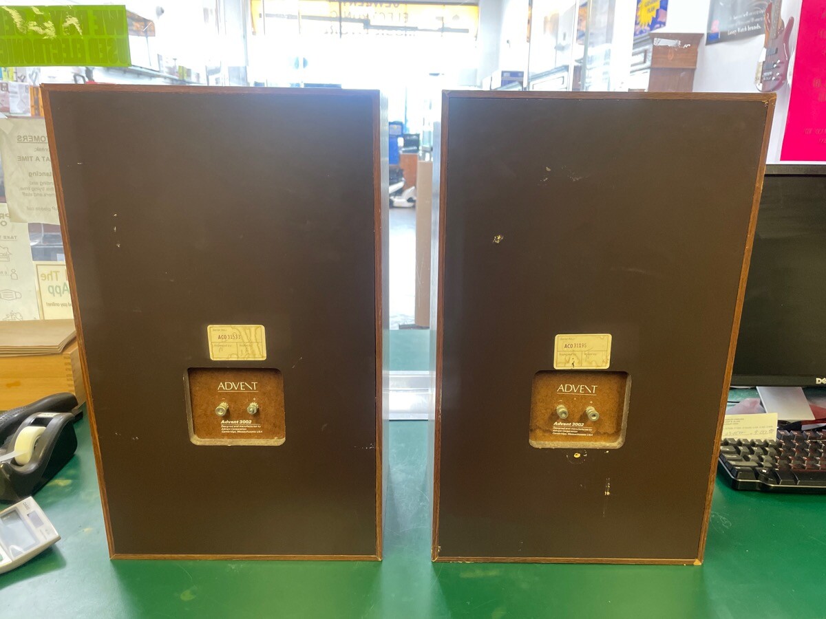 ADVENT 3200 MONITOR SPEAKERS. (EZ2004343) | eBay