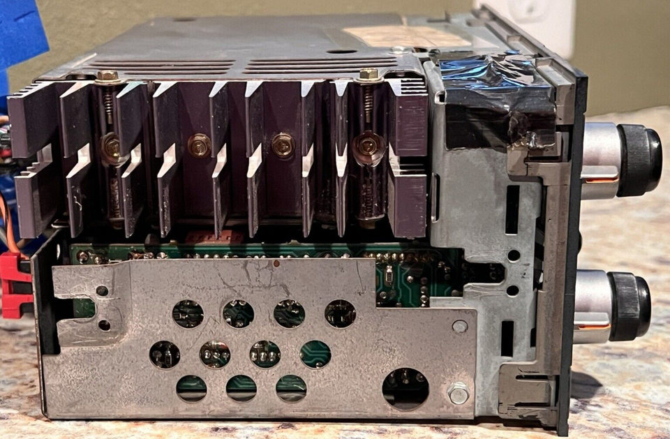 DELCO CD-AM-FM OEM GM RADIO PN 16170231 w/ZURICH PS-46 110V TO 12V ...