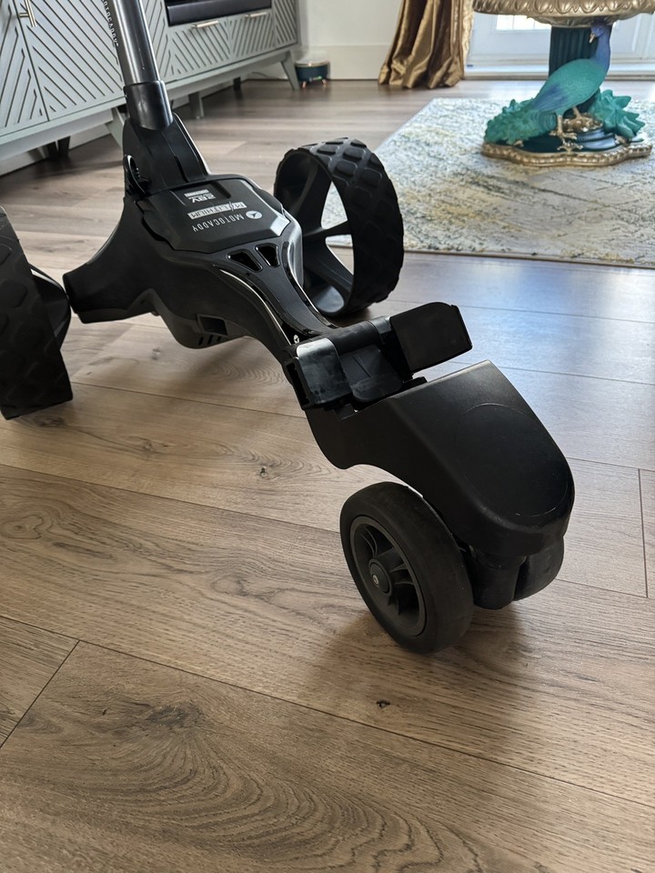 Motocaddy M7 Remote Control Golf Trolley | eBay UK