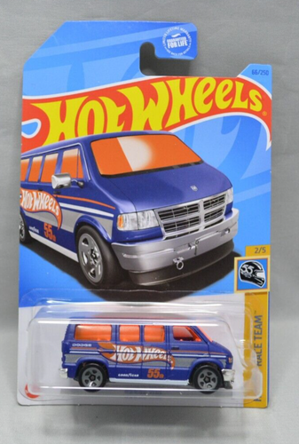 Hot Wheels Dodge Van Blue Good Year HW 55 Race Team #66 Mattel 2/5 B9 ...