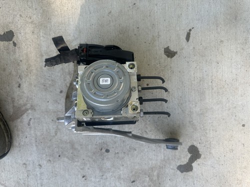 2017 BUICK ENVISION AWD EBCM ESC ABS ANTI LOCK BRAKE PUMP CONTROL ...