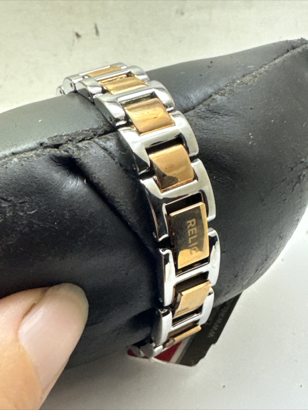 WOMEN'S RELIC BY FOSSIL ANALOG DRESS WATCH ZR34389 SILVER TONE/ROSE ...