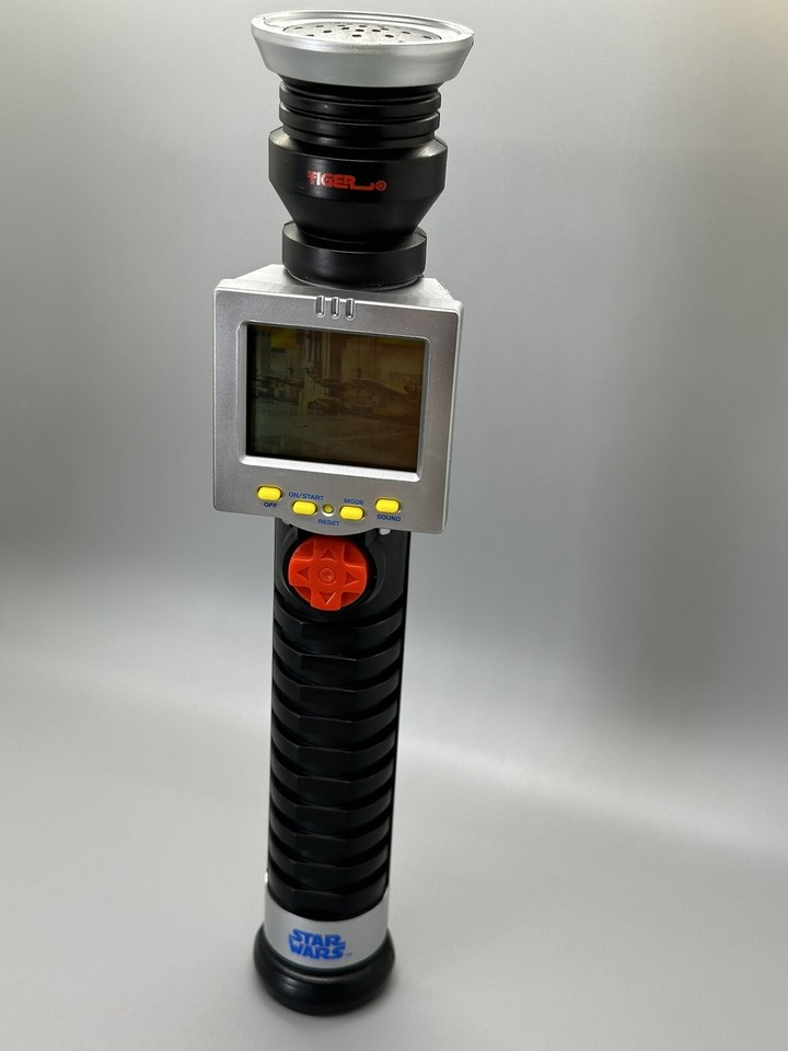 Tiger Electronics Star Wars Episode-I Electronic Handheld Lightsaber ...