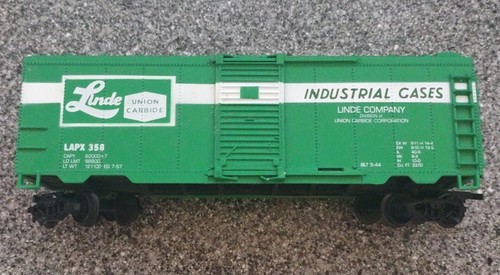 HO Scale Linde Union Carbide LAPX 358 Railroad Box Train Car Green | eBay