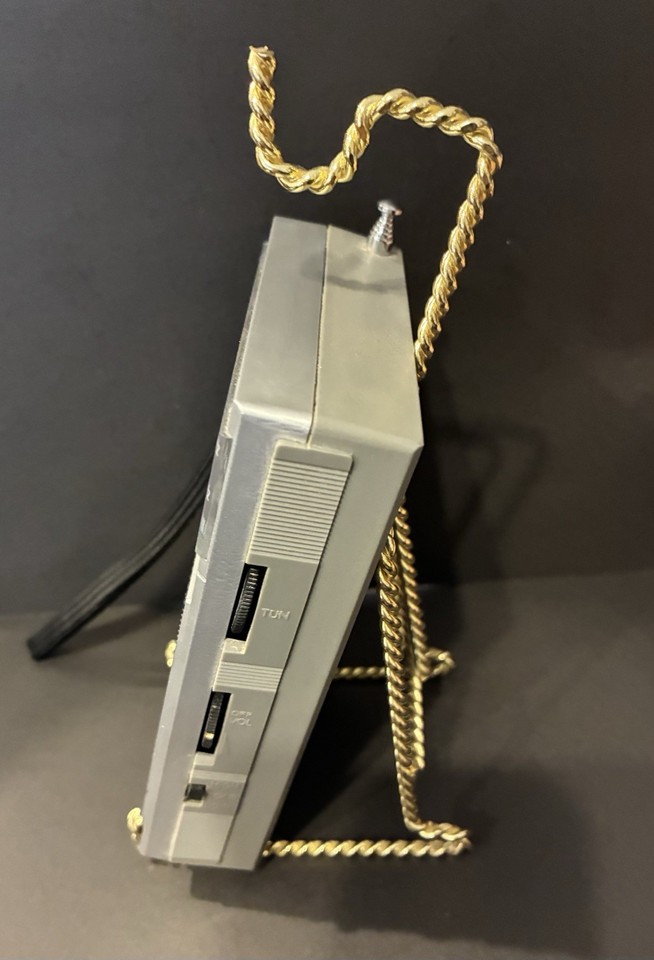 Vintage 1980s Radio Shack Realistic AM-FM Radio Model 12-719..WORKS ...