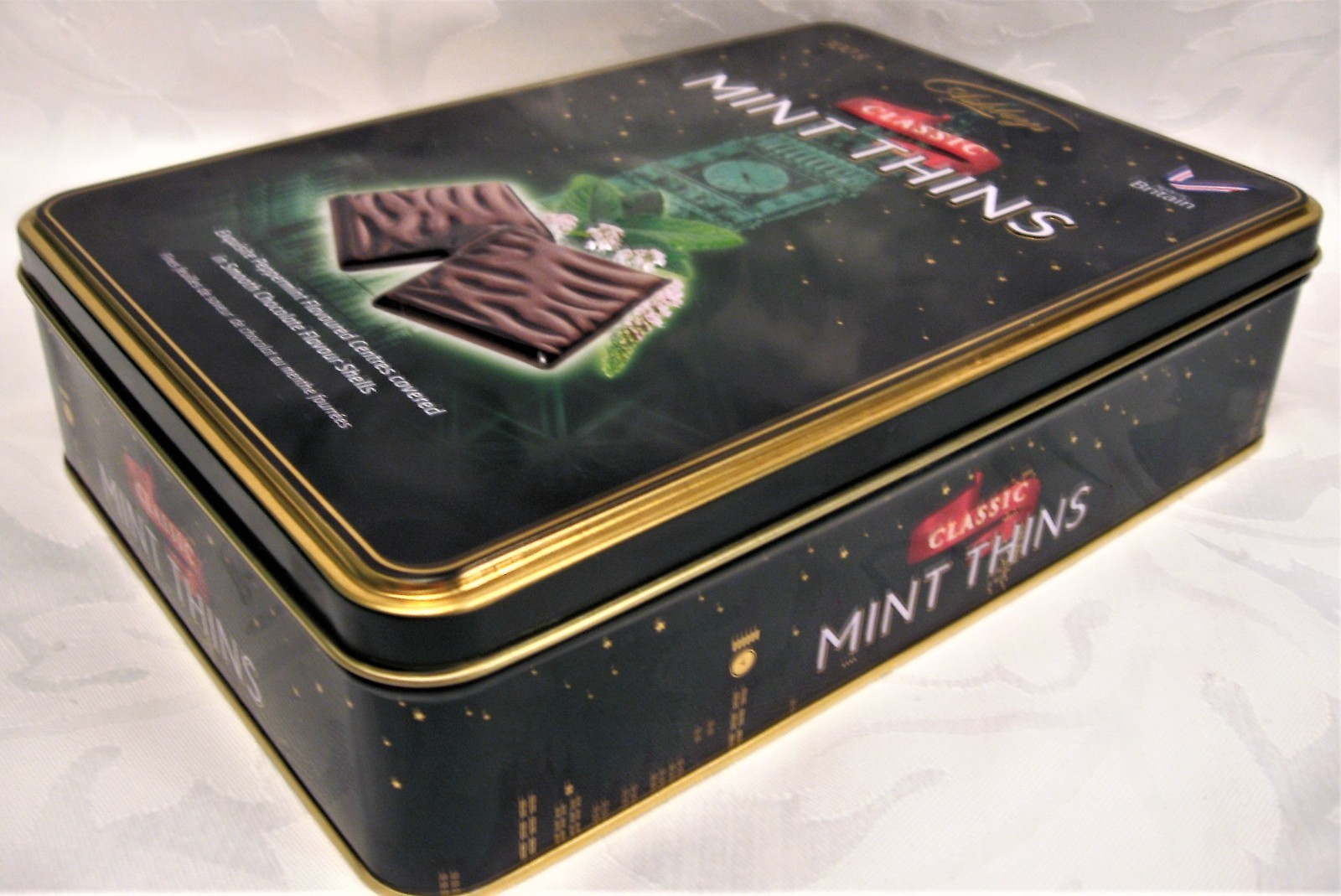 Ashleys Classic Mint Thins Tin Green Tin with Gold Inner Embossed Lid ...