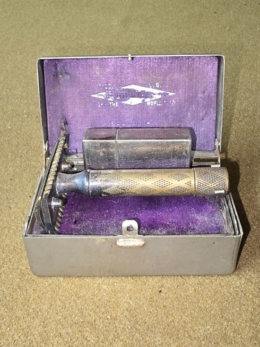 WWI Era Gillette Bostonian Safety Razor Set | eBay