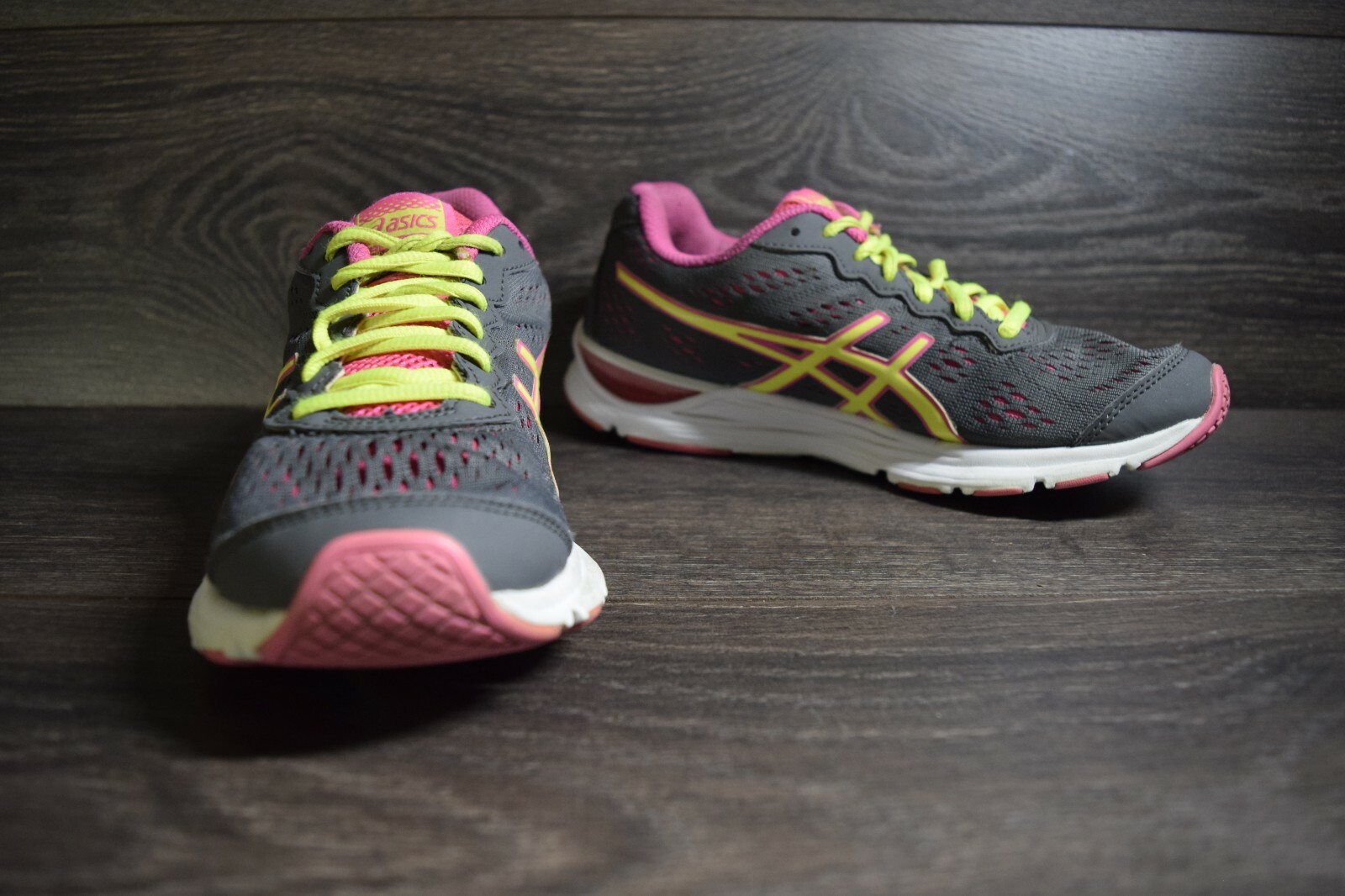 Asics Gel-Storm Athletic Shoes Size 6 US Kids/Womens - Gem