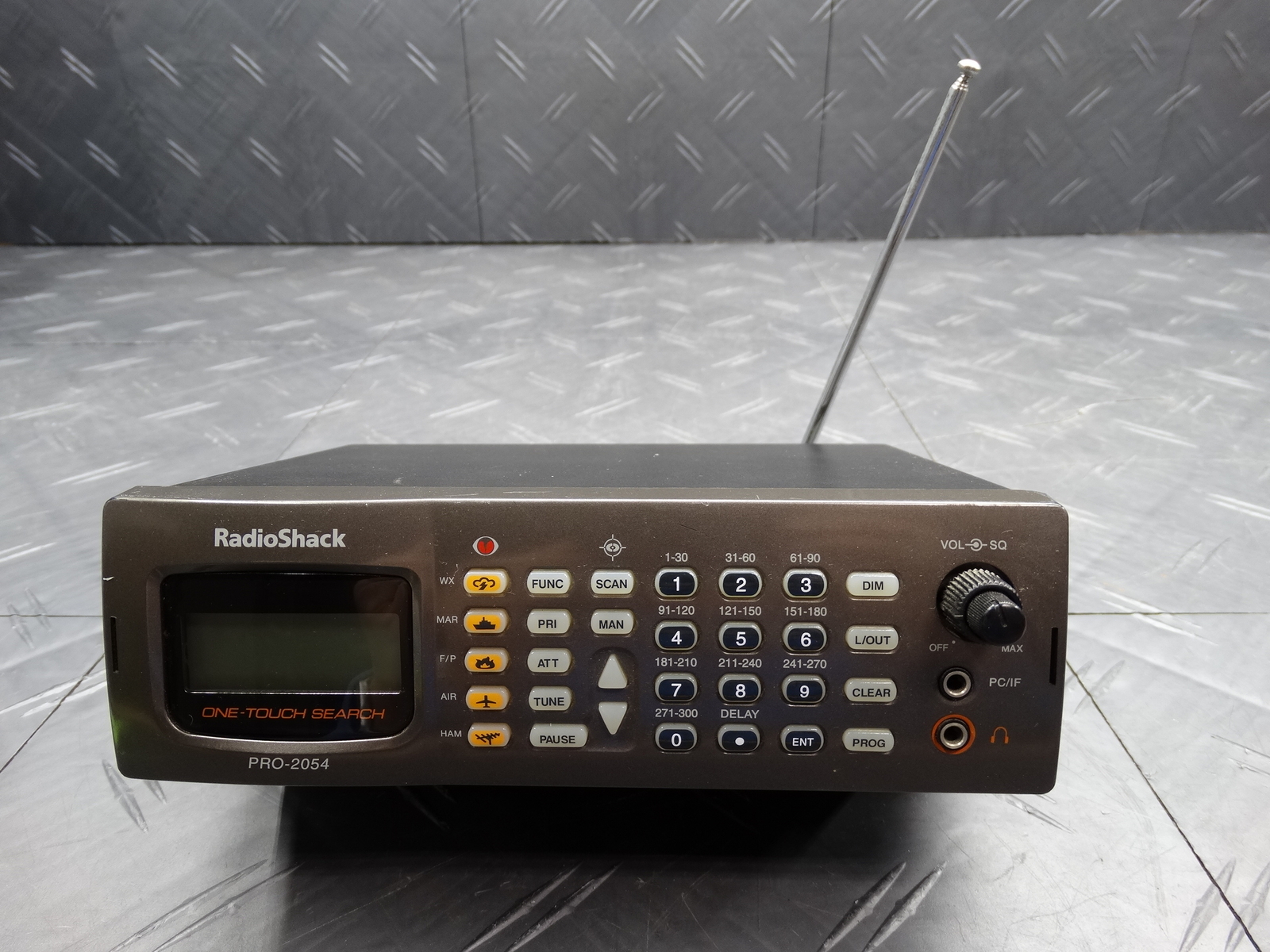 Radio Shack Pro-2054 300 Channel Analog Scanner 800MHz Non Trunking (No ...