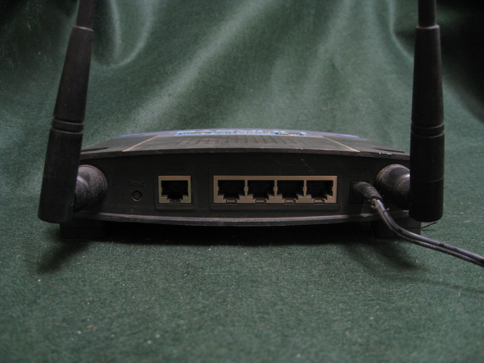 Linksys Wireless-G WRT54G Broadband WiFi Router 2.4 GHz - 5.4 GHz w ...