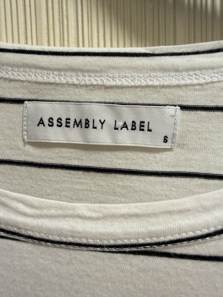 Assembly Label Size 6 But More An 8 100% Cotton Navy Stripe Top RRP ...