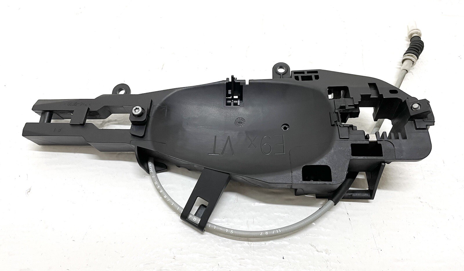 06-13 OEM BMW E90 LCI 335xi Outside Door Handle Carrier Front Right ...