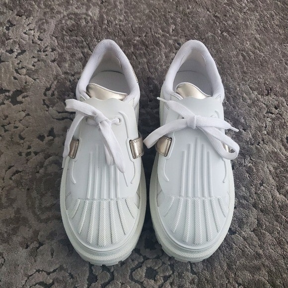 Dior-ID White Calfskin And Gold-Tone Laminate Low Top Dior-ID White Calfskin And Gold-Tone Laminate Low Top