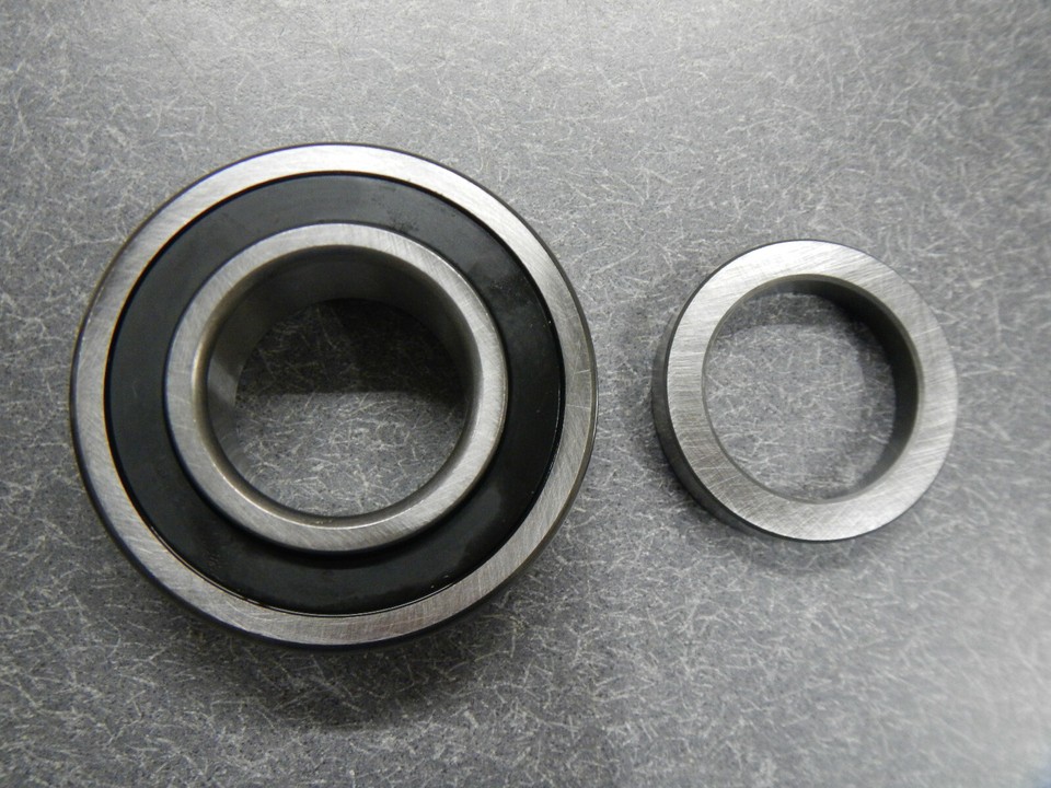 63 64 65 66 67 Buick Riviera Rear Wheel Bearing (2) Axle Seals & Flange ...