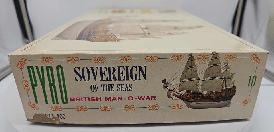PYRO 1966 Sovereign Of The Seas Ship British Man-O-War B211-300 Sail ...