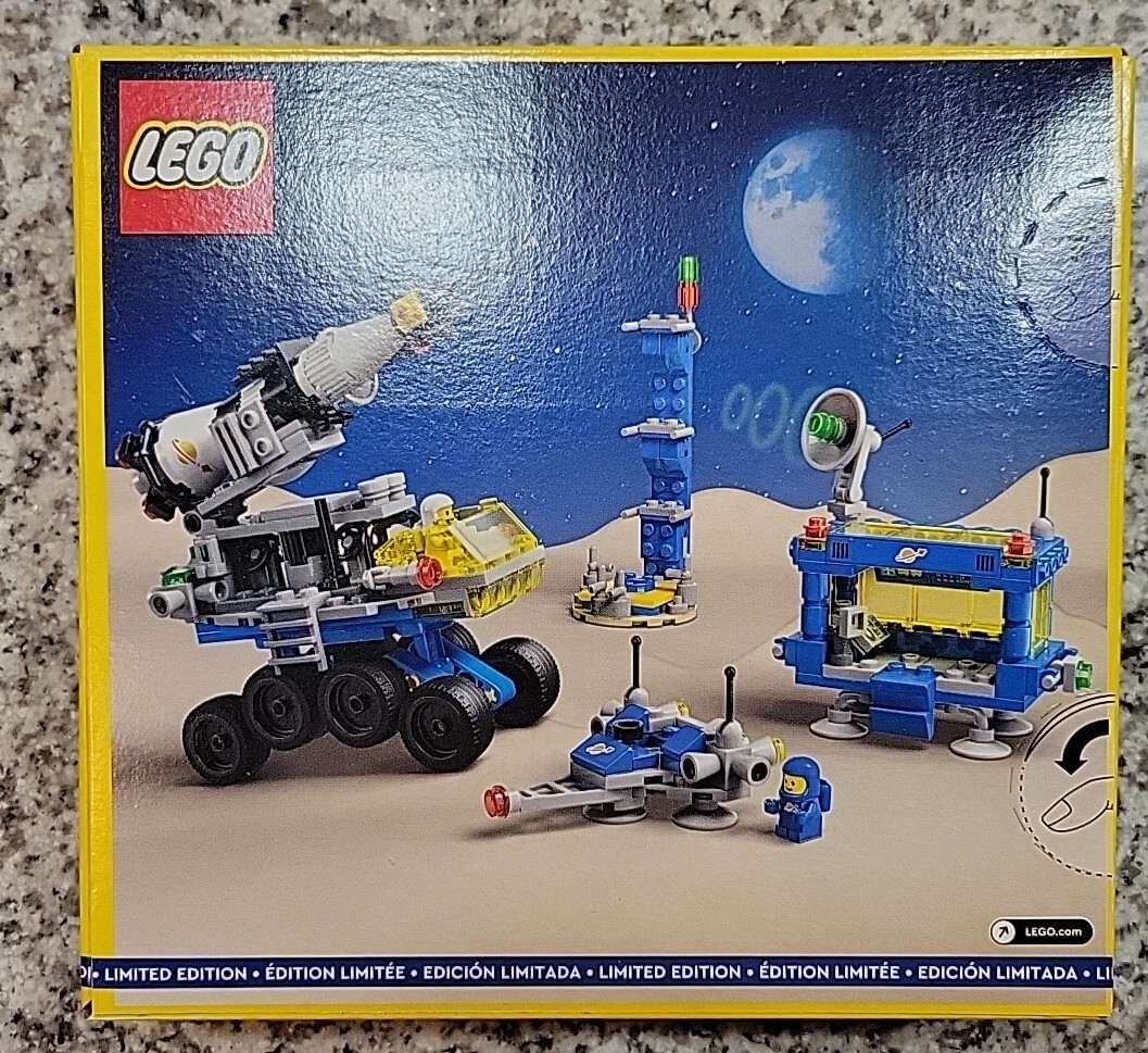 LEGO Classic Space Micro Rocket Launchpad 40712 Blue White Spacebaby ...