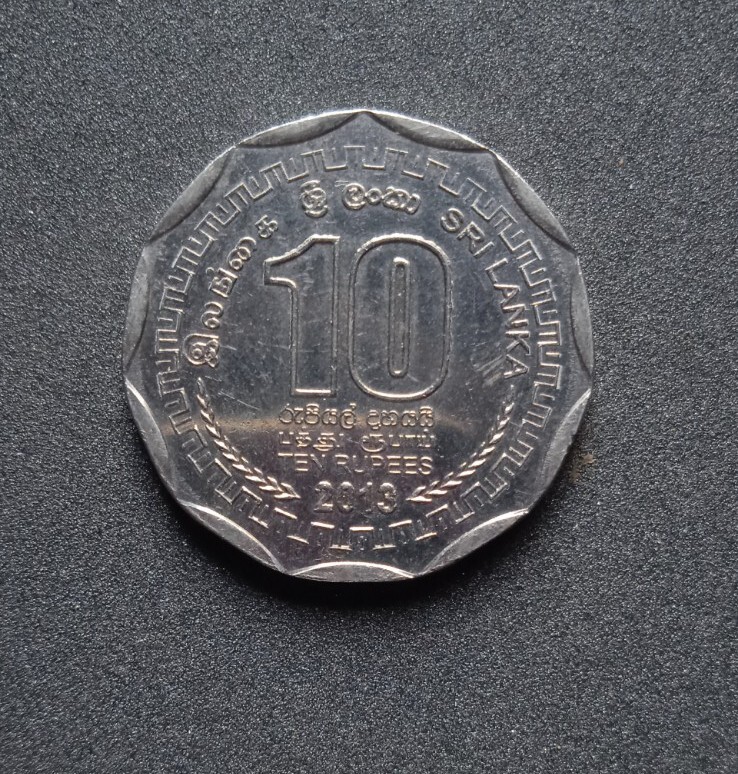 SRI LANKA 10 RUPEES 2013 MULATHIVU FISHING BOAT SHIP SEA SEAGULLS COIN ...