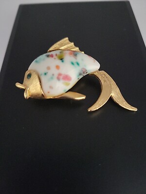Vntg JJ Fish W/ Porcelain Belly, white Red & Green Speckles Brooch | eBay