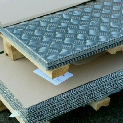 Treadplate Aluminum Chequer Kick Plate Tread plate 5 Bar Sheet we cut ...