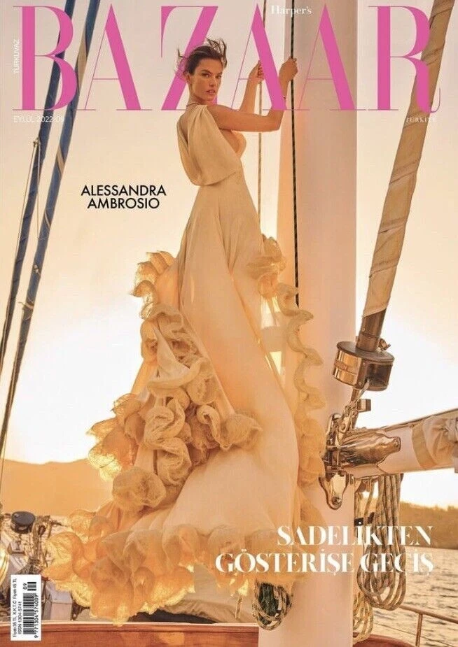 Alessandra Ambrosio 2022