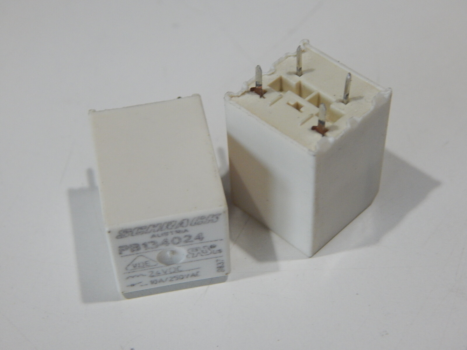 SCHRACK PB134024 Relay SPST-NO 15A 24VDC 1.6KOhm - LOT OF 2 RELAY'S ...