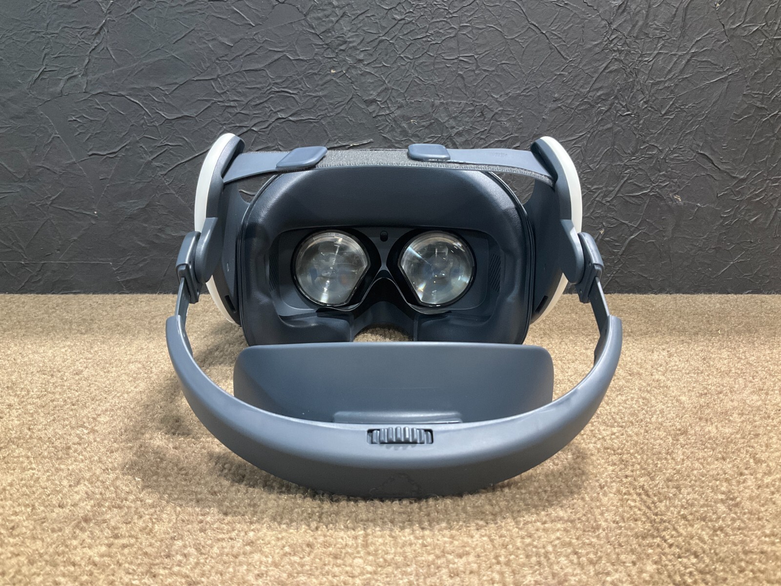 New! HTC Vive Focus Plus Enterprise Virtual Reality Headset 99HARH001 ...