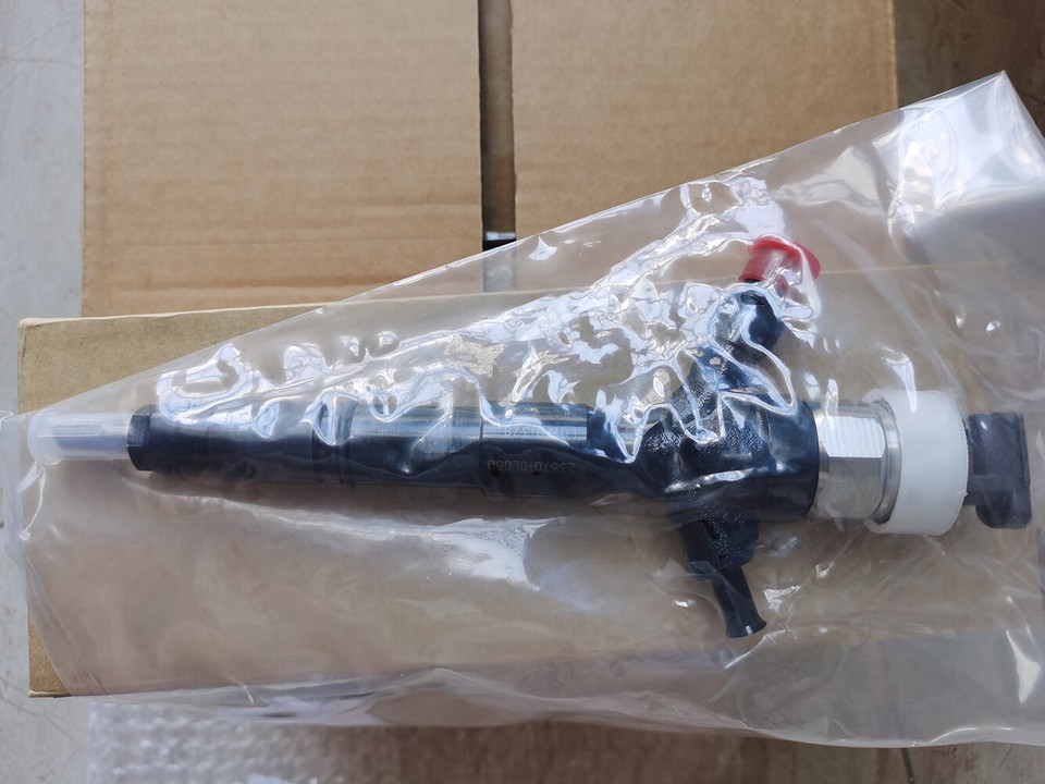 4X NEW DIESEL FUEL INJECTOR SET FOR TOYOTA HILUX KUN26R 1KD-FTV D4D 3.0 ...