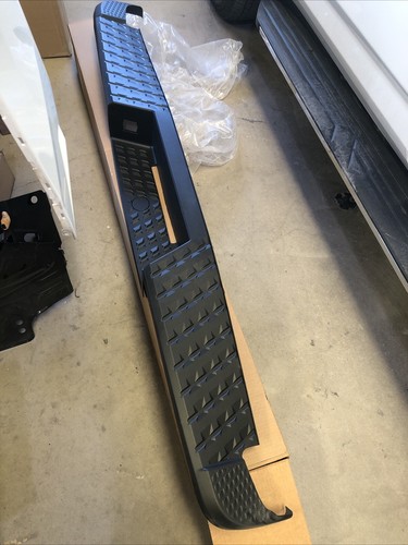 2016-2019 NISSAN Titan XD Rear Bumper Step Pad 85081-EZ00B OEM | eBay