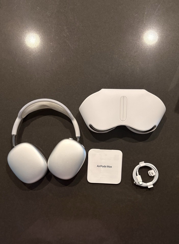 AirPod Max Silver Wireless Bluetooth Headphones with Smart Case | eBay
