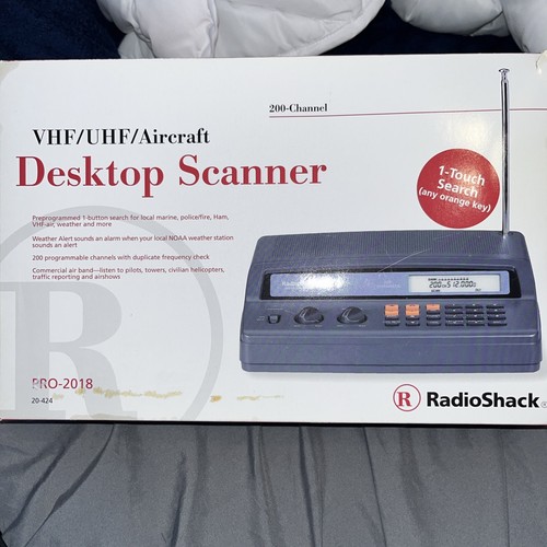 Radio Shack Realistic Pro-2018 200 Channel UHF/VHF Desktop Police/Fire ...