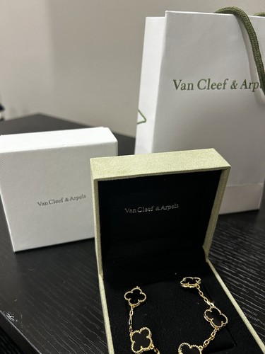 Van cleef 18K Black Onyx Stone Braclet | eBay