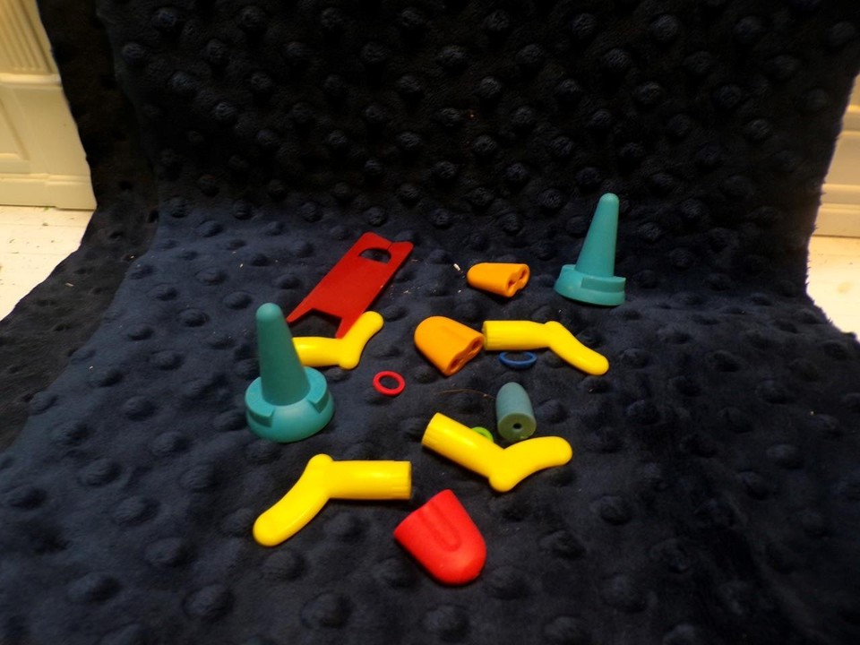 Crafts- lot of Knitting Needle Point Protectors / Stoppers | eBay