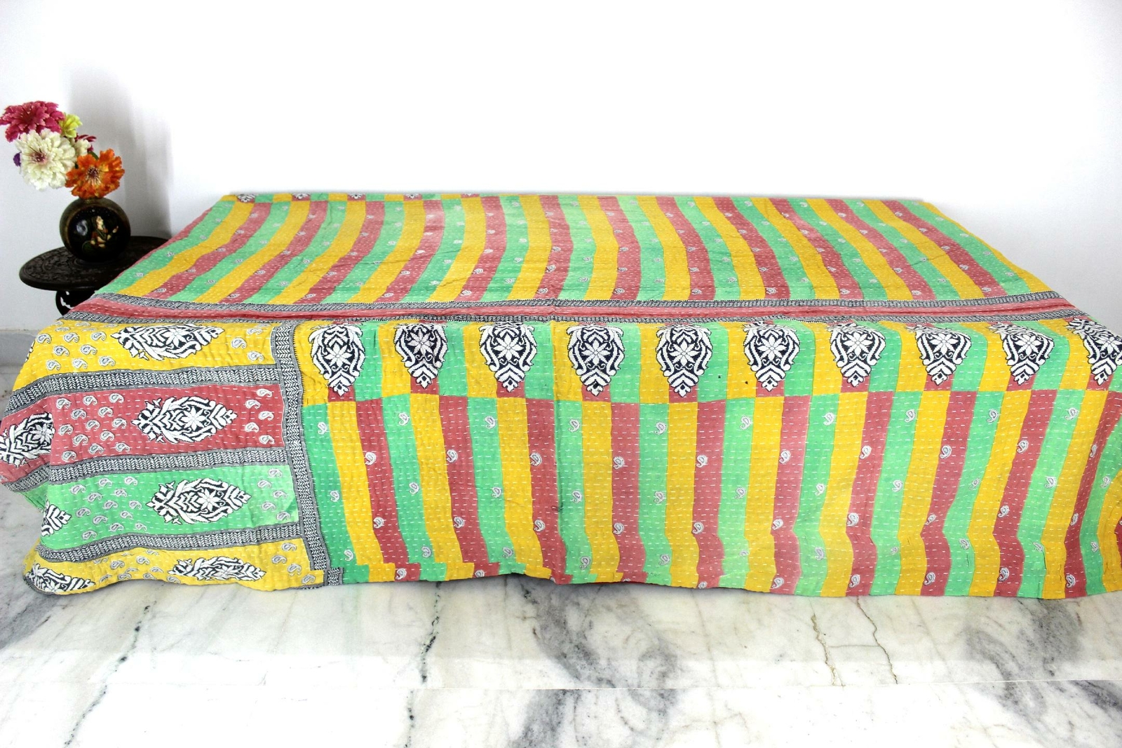 Vintage Kantha Quilt Indian Handmade Cotton Bedspread Counterpane ...