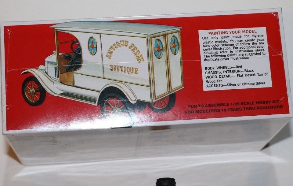AMT '23 Ford Model "T" Nestle's delivery van Retro deluxe model kit 1/ ...